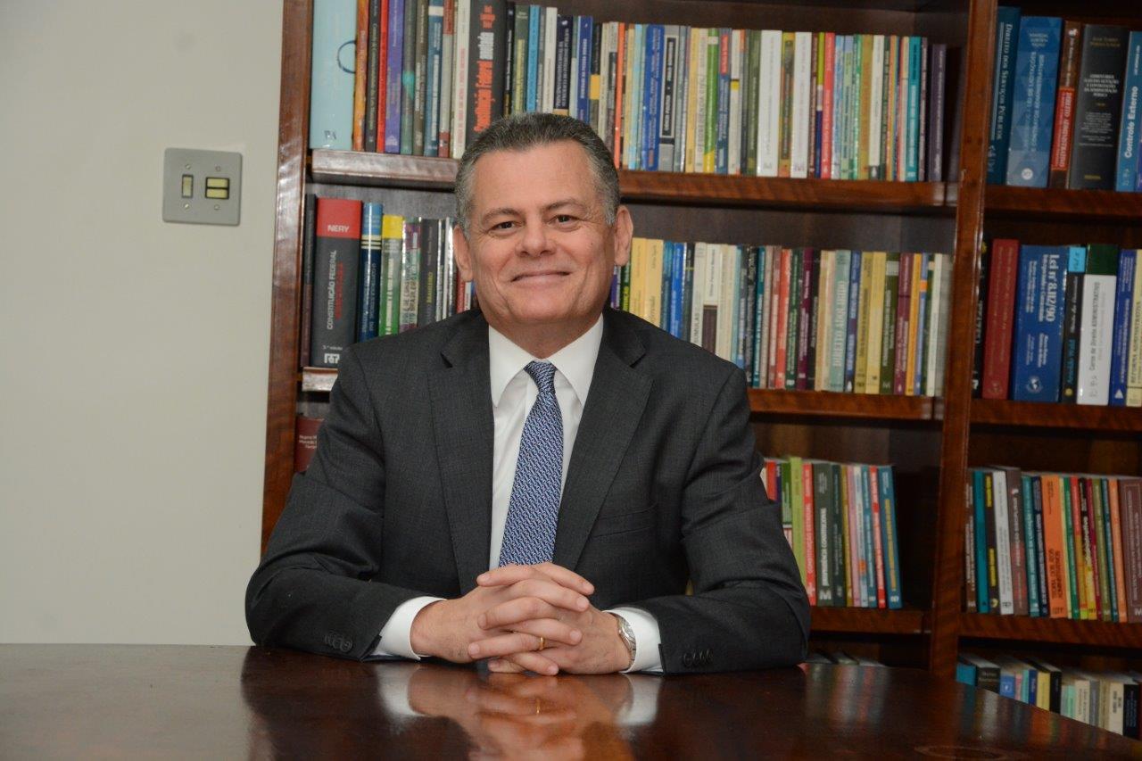 Justiça atende a defesa e determina que Fahd Jamil cumpra pena em casa ...